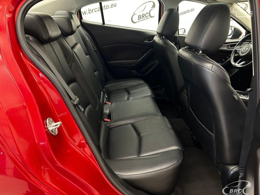 Red Mazda 3 2017 in Avizieniai, with an engine capacity of 2.00 L and mileage of 90 thousand km for 9100 €, photo 10 on AUTOMOTO.COM.LV