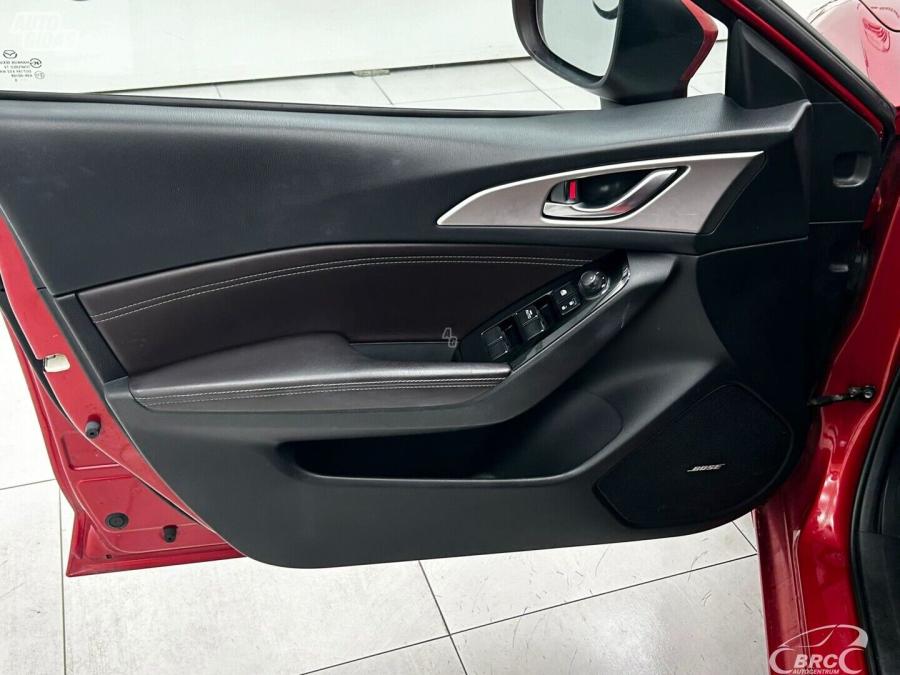 Red Mazda 3 2017 in Avizieniai, with an engine capacity of 2.00 L and mileage of 90 thousand km for 9100 €, photo 12 on AUTOMOTO.COM.LV
