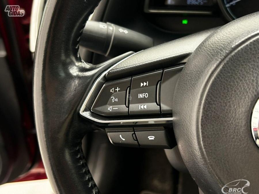 Red Mazda 3 2017 in Avizieniai, with an engine capacity of 2.00 L and mileage of 90 thousand km for 9100 €, photo 14 on AUTOMOTO.COM.LV