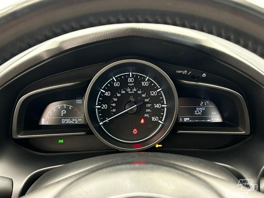 Red Mazda 3 2017 in Avizieniai, with an engine capacity of 2.00 L and mileage of 90 thousand km for 9100 €, photo 16 on AUTOMOTO.COM.LV