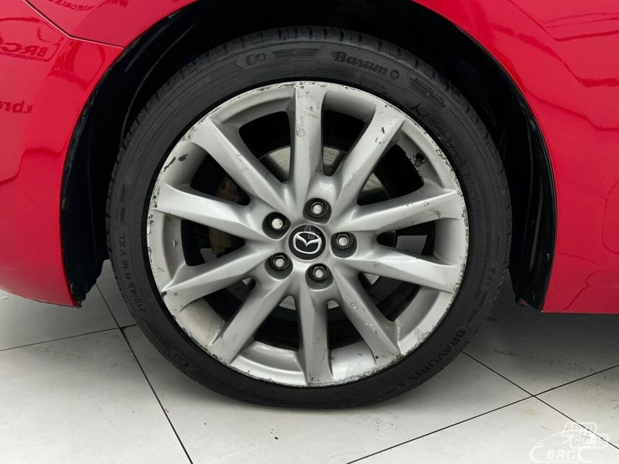 Red Mazda 3 2017 in Avizieniai, with an engine capacity of 2.00 L and mileage of 90 thousand km for 9100 €, photo 26 on AUTOMOTO.COM.LV