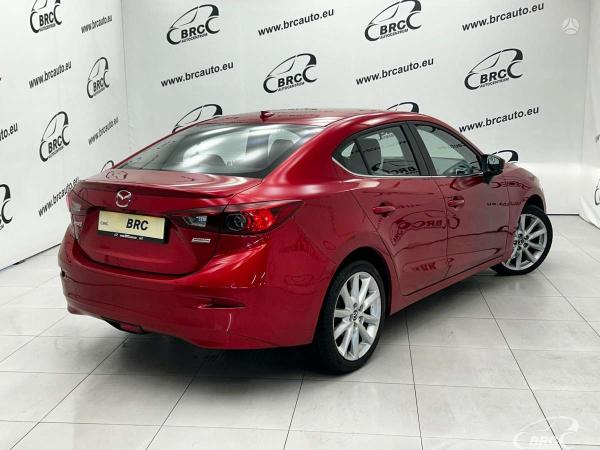 Red Mazda 3 2017 in Vilnius, with an engine capacity of 2.00 L and mileage of 90 thousand km for 8500 €, photo 3 on AUTOMOTO.COM.LV