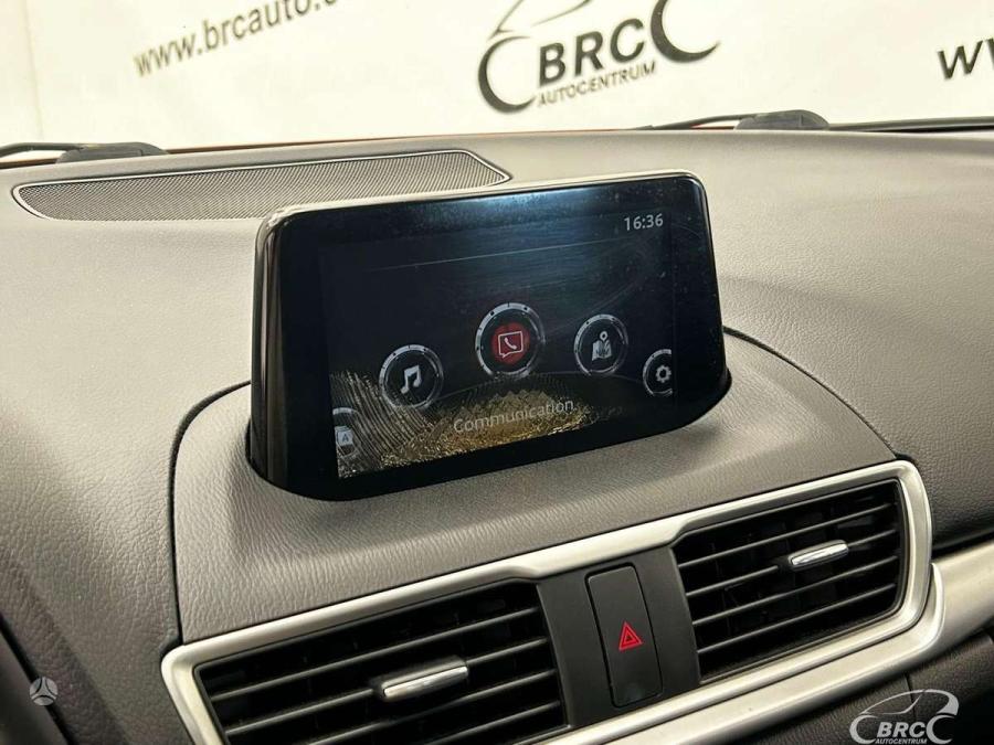 Red Mazda 3 2017 in Vilnius, with an engine capacity of 2.00 L and mileage of 90 thousand km for 8500 €, photo 19 on AUTOMOTO.COM.LV