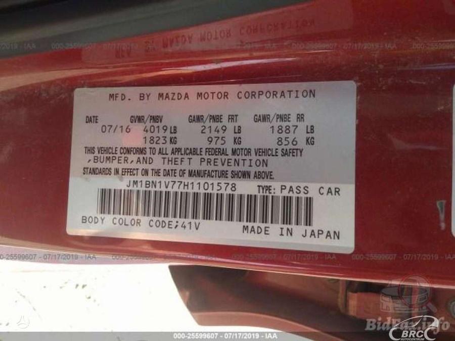 Red Mazda 3 2017 in Vilnius, with an engine capacity of 2.00 L and mileage of 90 thousand km for 8500 €, photo 29 on AUTOMOTO.COM.LV