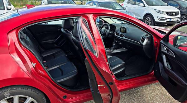 Mazda 3 2017 Viļņa vietnē Sarkans Mazda 3 2017 Viļņa, ar dzinēja tilpumu 2.00 L un nobraukumu 89 tūkst. km par 9500 €, foto 11 vietnē AUTOMOTO.COM.LV