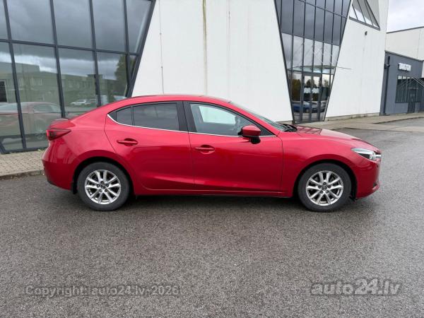 Sarkans Mazda 3 2017 Tallina, ar dzinēja tilpumu 2.00 L un nobraukumu 149 tūkst. km par 9800 €, foto 3 vietnē AUTOMOTO.COM.LV
