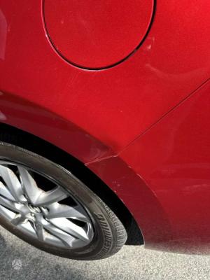 Sarkans Mazda 3 2018 Kauņa, ar dzinēja tilpumu 2.00 L un nobraukumu 100 tūkst. km par 12900 €, foto 14 vietnē AUTOMOTO.COM.LV