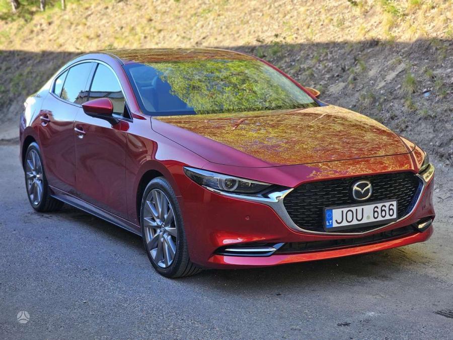 Red Mazda 3 2019 in Vilnius, with an engine capacity of 2.00 L and mileage of 52 thousand km for 23666 €, photo 1 on AUTOMOTO.COM.LV