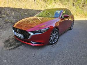 Red Mazda 3 2019 in Vilnius, with an engine capacity of 2.00 L and mileage of 52 thousand km for 23666 €, photo 6 on AUTOMOTO.COM.LV