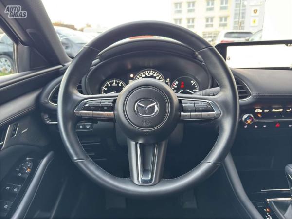 Sarkans Mazda 3 2022 Kauņa, ar dzinēja tilpumu 2.00 L un nobraukumu 44 tūkst. km par 25667 €, foto 6 vietnē AUTOMOTO.COM.LV