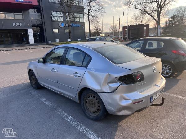 Mazda 3 2006 in Vilnius, with an engine capacity of 1.60 L and mileage of 207 thousand km for 500 €, photo 3 on AUTOMOTO.COM.LV