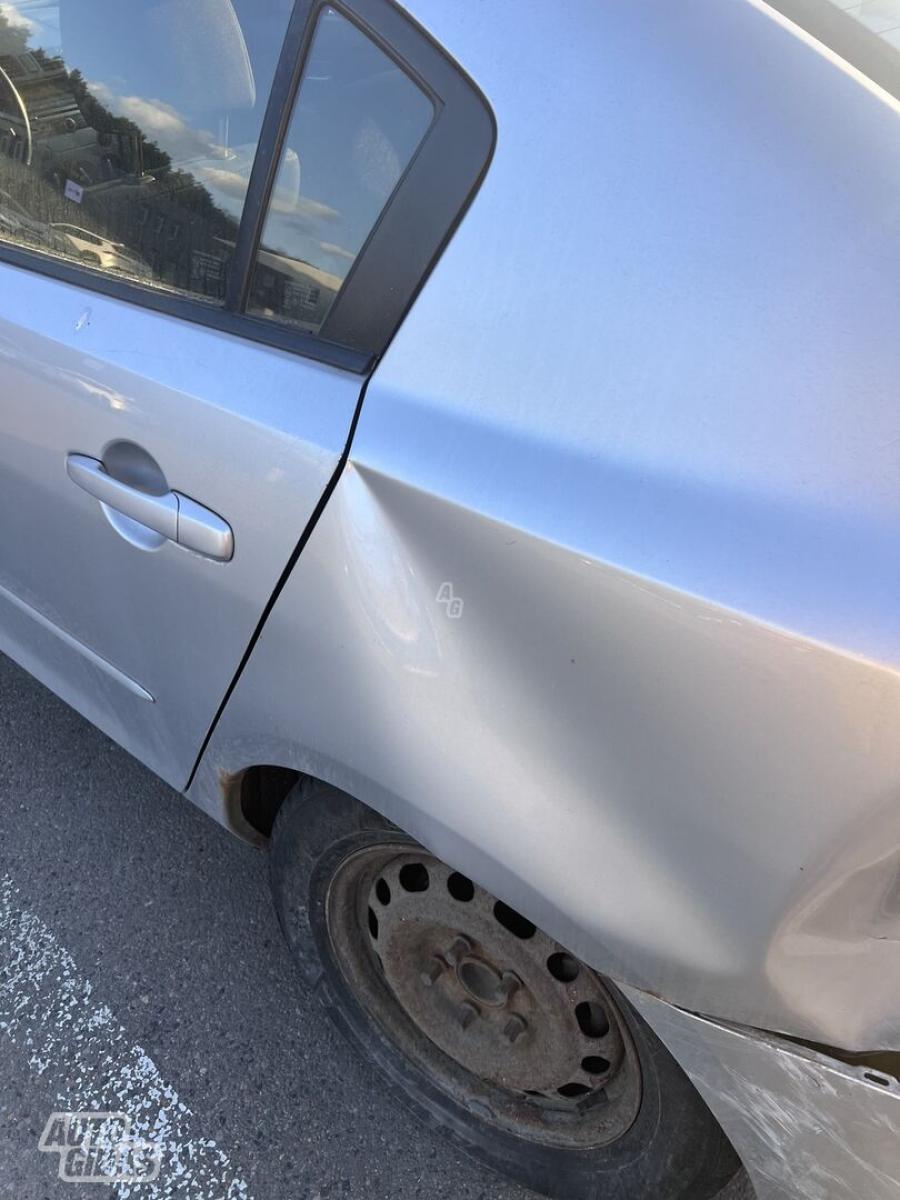 Mazda 3 2006 Viļņa, ar dzinēja tilpumu 1.60 L un nobraukumu 207 tūkst. km par 500 €, foto 8 vietnē AUTOMOTO.COM.LV