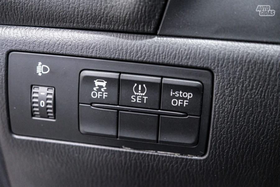 Mazda 3 2014 in Kaunas, with an engine capacity of 2.20 L and mileage of 231 thousand km for 6490 €, photo 15 on AUTOMOTO.COM.LV