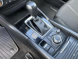 Mazda 3 2018 in Klaipeda, with an engine capacity of 2.00 L and mileage of 113 thousand km for 12900 €, photo 18 on AUTOMOTO.COM.LV
