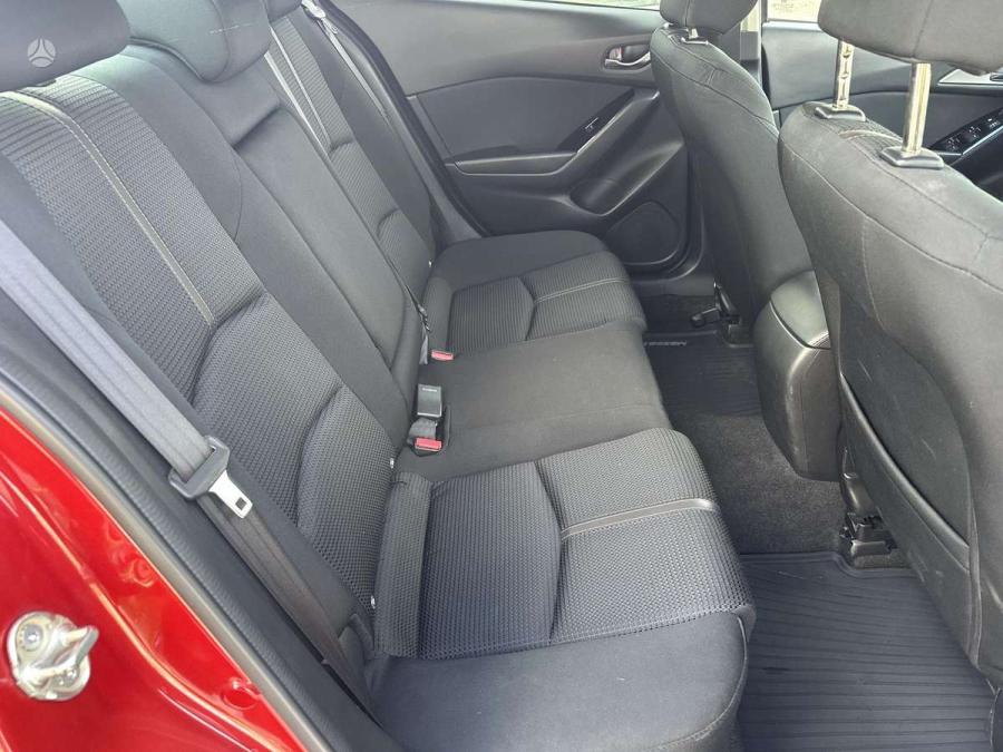 Mazda 3 2018 in Klaipeda, with an engine capacity of 2.00 L and mileage of 113 thousand km for 12900 €, photo 22 on AUTOMOTO.COM.LV