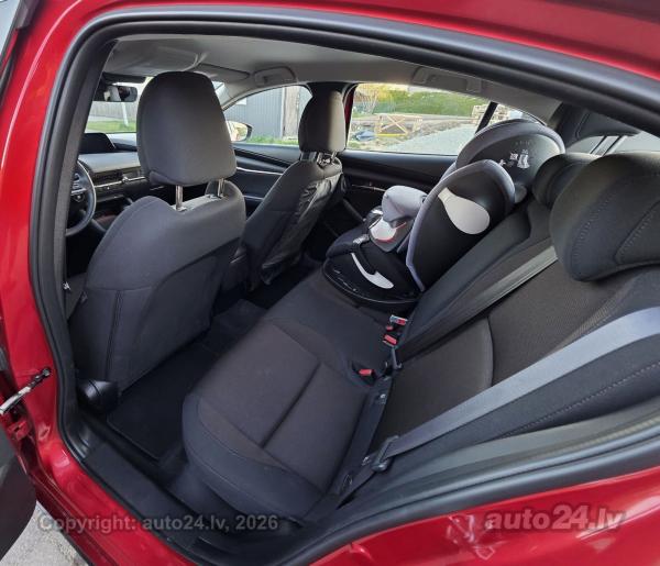 Mazda 3 2019 in Tallinn, with an engine capacity of 2.00 L and mileage of 66 thousand km for 16900 €, photo 9 on AUTOMOTO.COM.LV