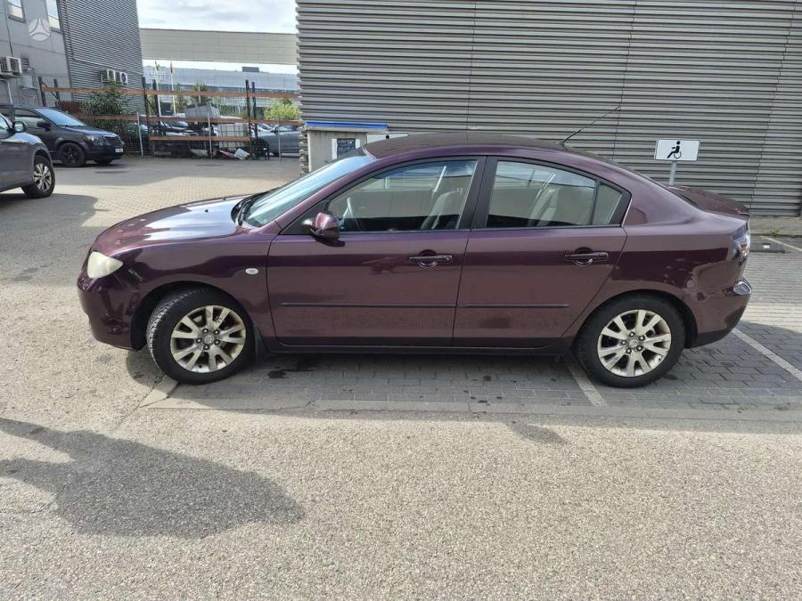 Violet Mazda 3 2007 in Vilnius, with an engine capacity of 1.60 L and mileage of 124 thousand km for 1950 €, photo 4 on AUTOMOTO.COM.LV