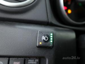 Белый Мазда 3 2006 в Таллин, объемом двигателя 1.60 л и пробегом 215 тыс. км за 1599 €, фото 9 на AUTOMOTO.COM.LV