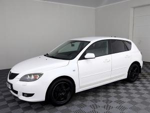 Balts Mazda 3 2006 Tallina, ar dzinēja tilpumu 1.60 L un nobraukumu 215 tūkst. km par 1599 €, foto 3 vietnē AUTOMOTO.COM.LV