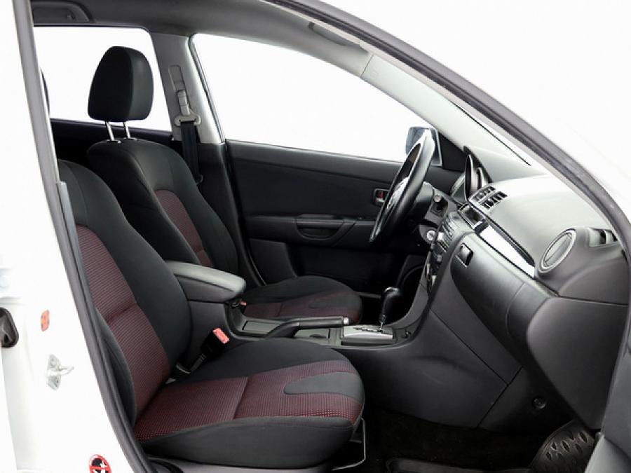 Balts Mazda 3 2006 Tallina, ar dzinēja tilpumu 1.60 L un nobraukumu 215 tūkst. km par 1599 €, foto 7 vietnē AUTOMOTO.COM.LV