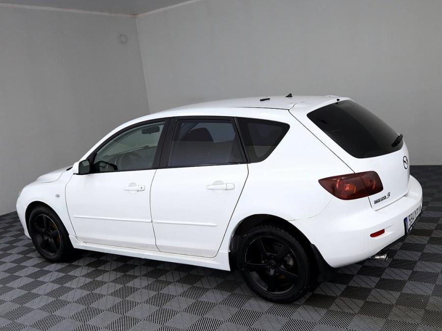 Balts Mazda 3 2006 Tallina, ar dzinēja tilpumu 1.60 L un nobraukumu 215 tūkst. km par 1599 €, foto 13 vietnē AUTOMOTO.COM.LV