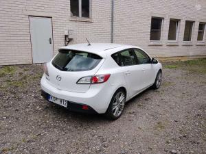 White Mazda 3 2010 in Panevezys, with an engine capacity of 1.60 L and mileage of 256 thousand km for 1450 €, photo 3 on AUTOMOTO.COM.LV