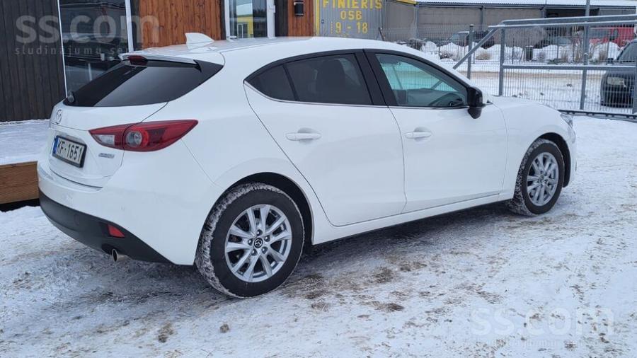 White Mazda 3 2014 in Riga, with an engine capacity of 2.00 L and mileage of 120 thousand km for 7500 €, photo 16 on AUTOMOTO.COM.LV