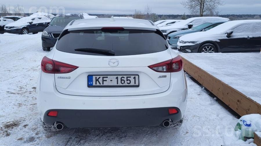 White Mazda 3 2014 in Riga, with an engine capacity of 2.00 L and mileage of 120 thousand km for 7500 €, photo 17 on AUTOMOTO.COM.LV