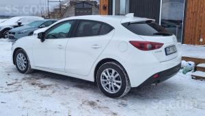 White Mazda 3 2014 in Riga, with an engine capacity of 2.00 L and mileage of 120 thousand km for 7500 €, photo 18 on AUTOMOTO.COM.LV