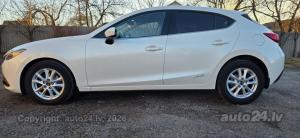 White Mazda 3 2014 in Johvi, with an engine capacity of 1.50 L and mileage of 168 thousand km for 6700 €, photo 8 on AUTOMOTO.COM.LV