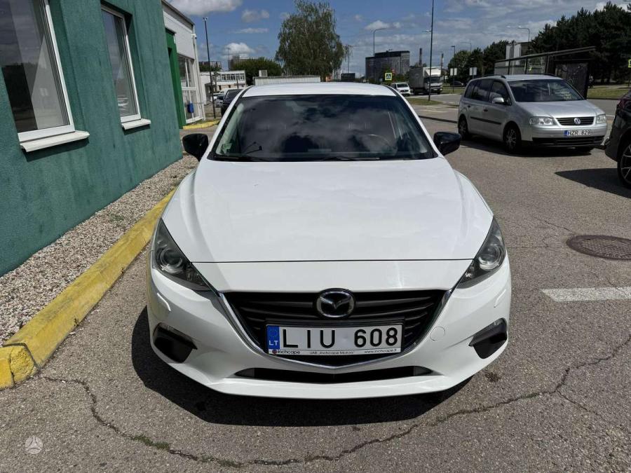 White Mazda 3 2014 in Kaunas, with an engine capacity of 1.50 L and mileage of 170 thousand km for 4500 €, photo 1 on AUTOMOTO.COM.LV