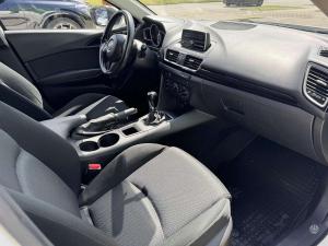 White Mazda 3 2014 in Kaunas, with an engine capacity of 1.50 L and mileage of 170 thousand km for 4500 €, photo 10 on AUTOMOTO.COM.LV
