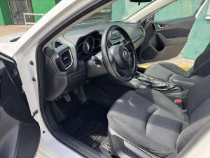 White Mazda 3 2014 in Kaunas, with an engine capacity of 1.50 L and mileage of 170 thousand km for 4500 €, photo 11 on AUTOMOTO.COM.LV