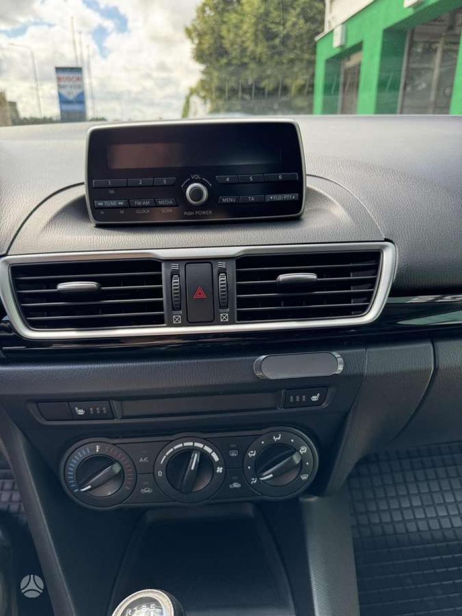 White Mazda 3 2014 in Kaunas, with an engine capacity of 1.50 L and mileage of 170 thousand km for 4500 €, photo 18 on AUTOMOTO.COM.LV