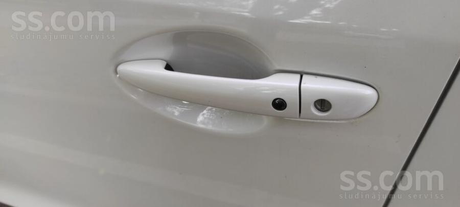 Balts Mazda 3 2014 Rīga, ar dzinēja tilpumu 2.20 L un nobraukumu 242 tūkst. km par 5300 €, foto 10 vietnē AUTOMOTO.COM.LV