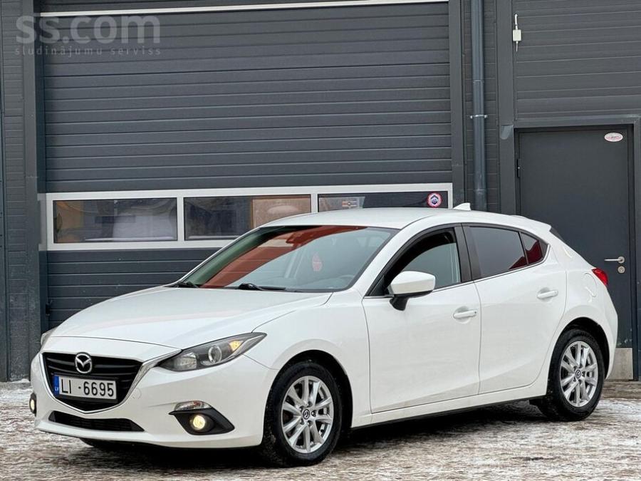 White Mazda 3 2015 in Riga, with an engine capacity of 2.20 L and mileage of 159 thousand km for 3950 €, photo 2 on AUTOMOTO.COM.LV