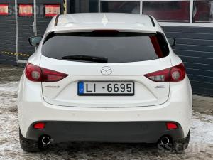 White Mazda 3 2015 in Riga, with an engine capacity of 2.20 L and mileage of 159 thousand km for 3950 €, photo 11 on AUTOMOTO.COM.LV