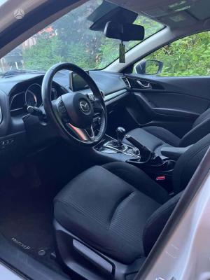 White Mazda 3 2015 in Silale, with an engine capacity of 2.19 L and mileage of 176 thousand km for 3300 €, photo 6 on AUTOMOTO.COM.LV