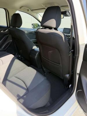 White Mazda 3 2015 in Klaipeda, with an engine capacity of 2.00 L and mileage of 179 thousand km for 9100 €, photo 14 on AUTOMOTO.COM.LV