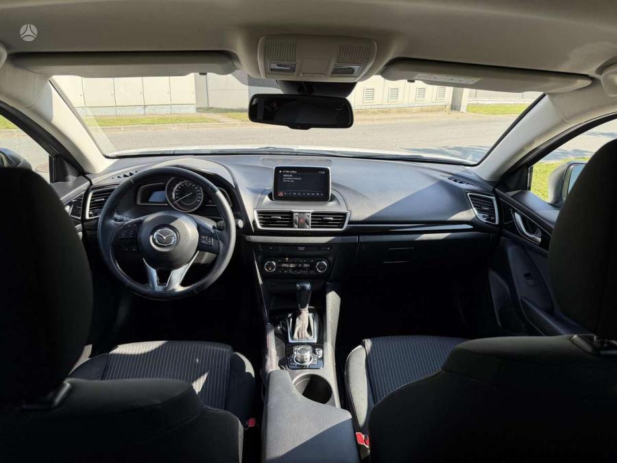 White Mazda 3 2015 in Klaipeda, with an engine capacity of 2.00 L and mileage of 179 thousand km for 9100 €, photo 18 on AUTOMOTO.COM.LV