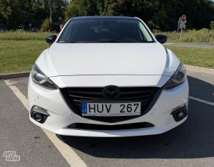 White Mazda 3 2015 in Klaipeda, with an engine capacity of 2.00 L and mileage of 179 thousand km for 9100 €, photo 4 on AUTOMOTO.COM.LV