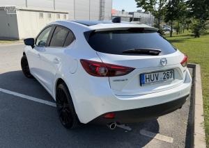 White Mazda 3 2015 in Klaipeda, with an engine capacity of 2.00 L and mileage of 179 thousand km for 9100 €, photo 6 on AUTOMOTO.COM.LV