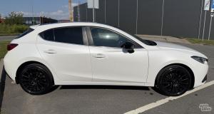 White Mazda 3 2015 in Klaipeda, with an engine capacity of 2.00 L and mileage of 179 thousand km for 9100 €, photo 10 on AUTOMOTO.COM.LV