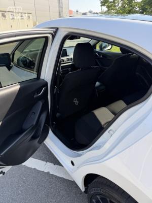 White Mazda 3 2015 in Klaipeda, with an engine capacity of 2.00 L and mileage of 179 thousand km for 9100 €, photo 14 on AUTOMOTO.COM.LV