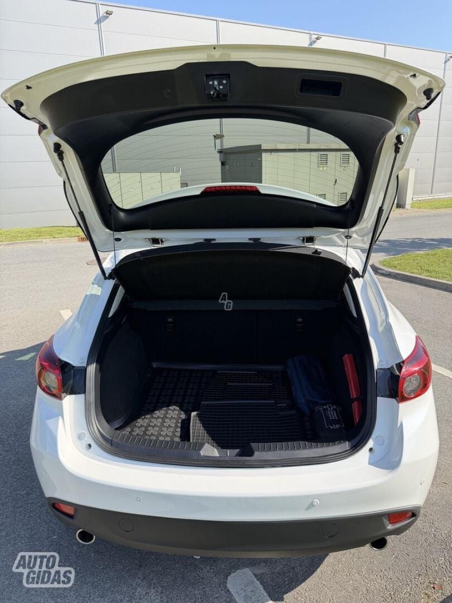 White Mazda 3 2015 in Klaipeda, with an engine capacity of 2.00 L and mileage of 179 thousand km for 9100 €, photo 15 on AUTOMOTO.COM.LV