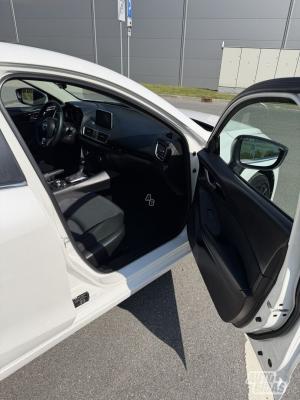 White Mazda 3 2015 in Klaipeda, with an engine capacity of 2.00 L and mileage of 179 thousand km for 9100 €, photo 27 on AUTOMOTO.COM.LV