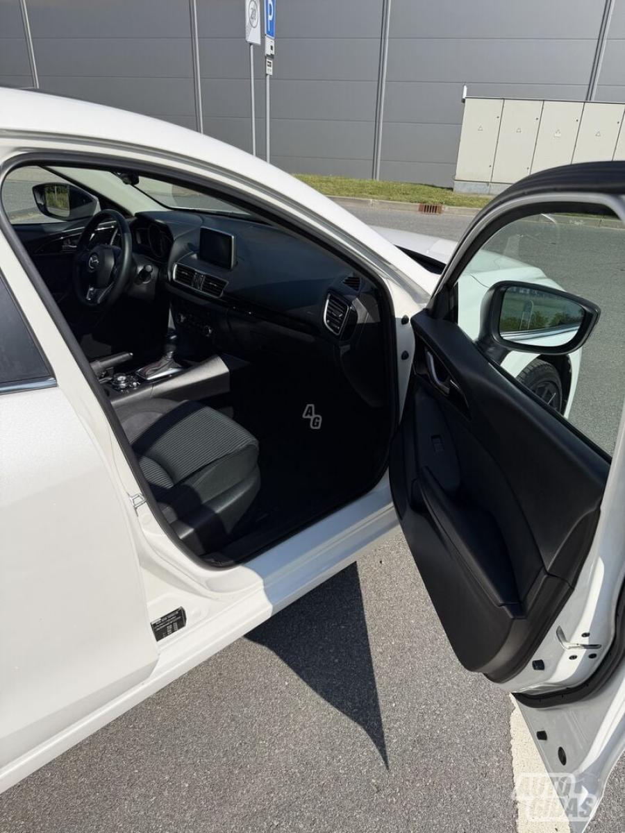 White Mazda 3 2015 in Klaipeda, with an engine capacity of 2.00 L and mileage of 179 thousand km for 9100 €, photo 27 on AUTOMOTO.COM.LV