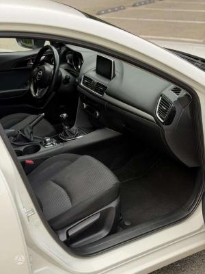 Balts Mazda 3 2016 Klaipėda, ar dzinēja tilpumu 2.19 L un nobraukumu 244 tūkst. km par 6200 €, foto 8 vietnē AUTOMOTO.COM.LV