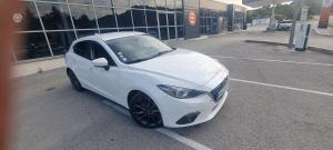 White Mazda 3 2016 in Taurage, with an engine capacity of 1.50 L and mileage of 171 thousand km for 4900 €, photo 5 on AUTOMOTO.COM.LV