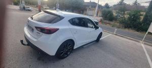 White Mazda 3 2016 in Taurage, with an engine capacity of 1.50 L and mileage of 171 thousand km for 4900 €, photo 6 on AUTOMOTO.COM.LV